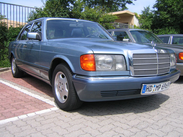 Datei:348 Perlblau.jpg – Wiki zur Mercedes Baureihe W126