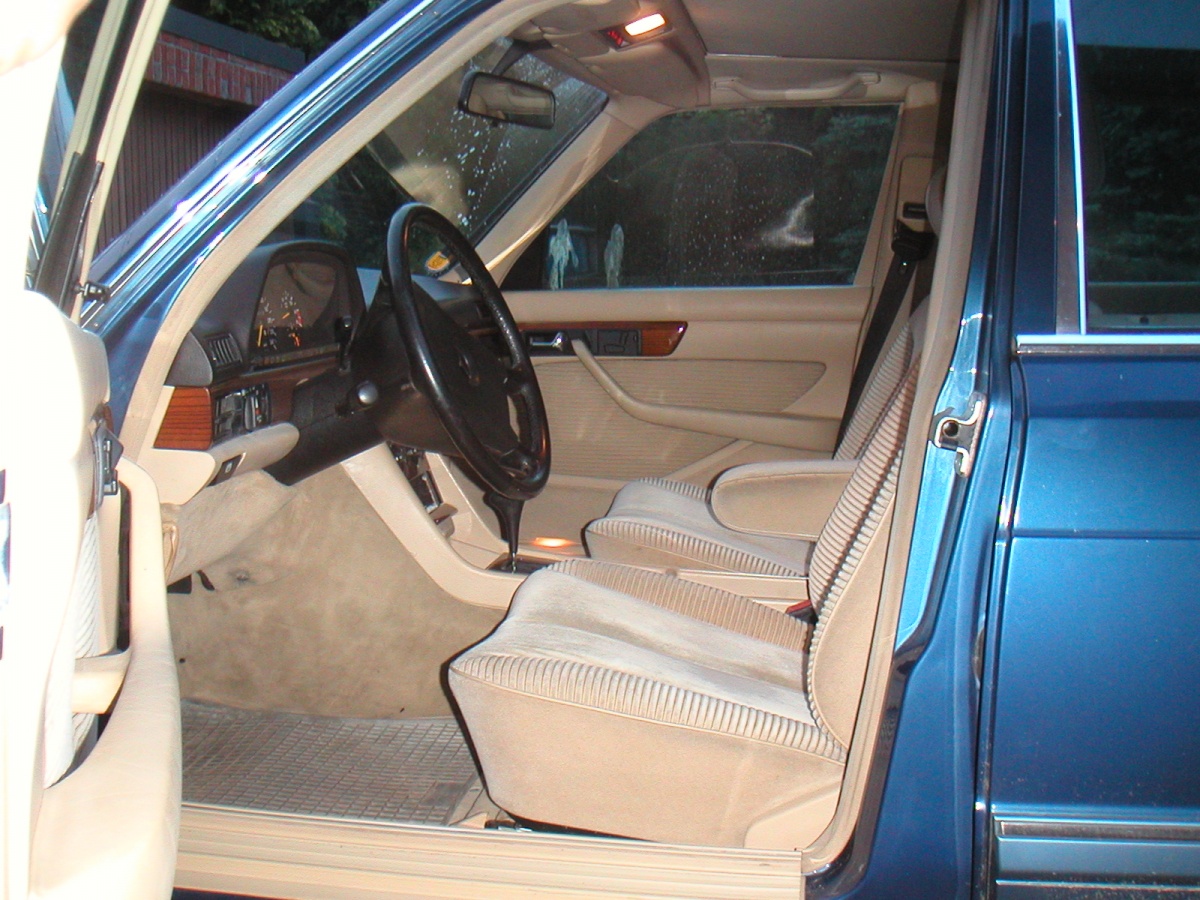 Datei:Velour.JPG – Wiki zur Mercedes Baureihe W126